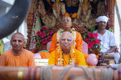 Photos – Lokanath Swami